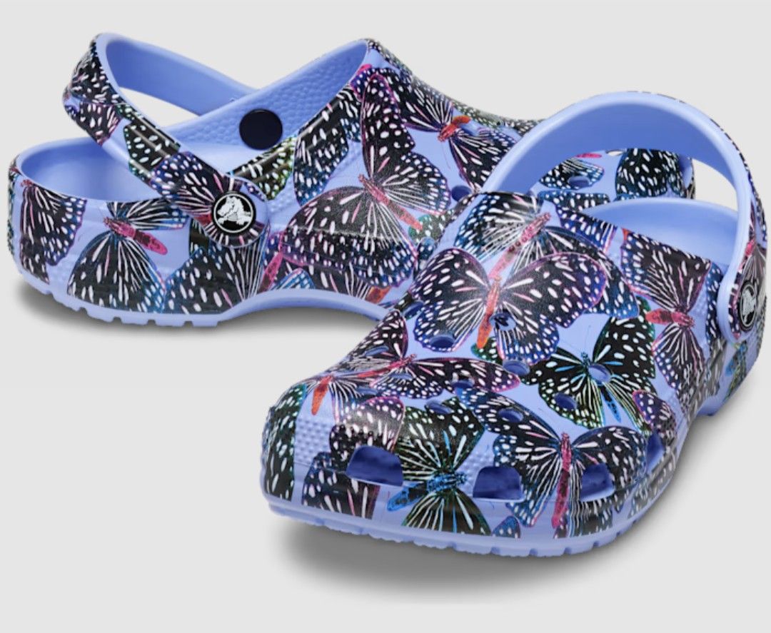 Crocs classic butterfly clog M7 W9, Men's Fashion, Footwear, Casual ...