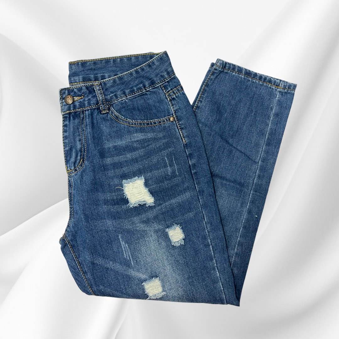 Denim Tattered Jeans, Women's Fashion, Bottoms, Jeans on Carousell