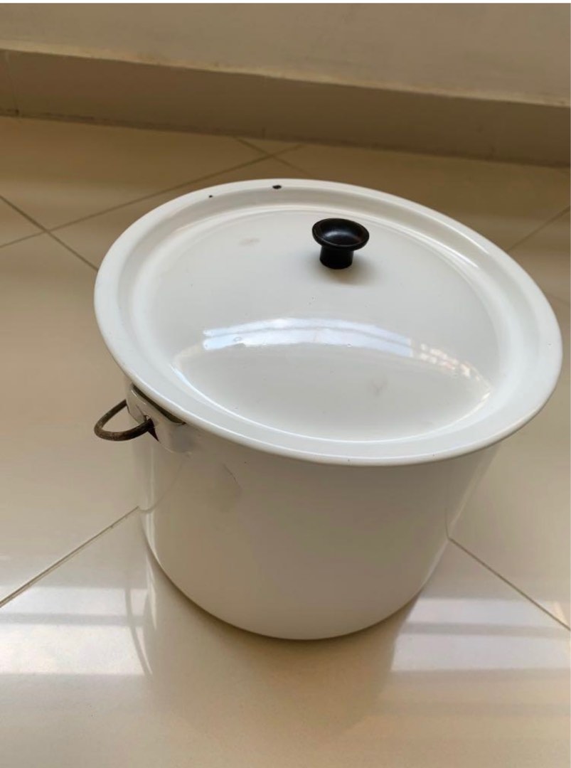 Enamel container, Furniture & Home Living, Kitchenware & Tableware ...