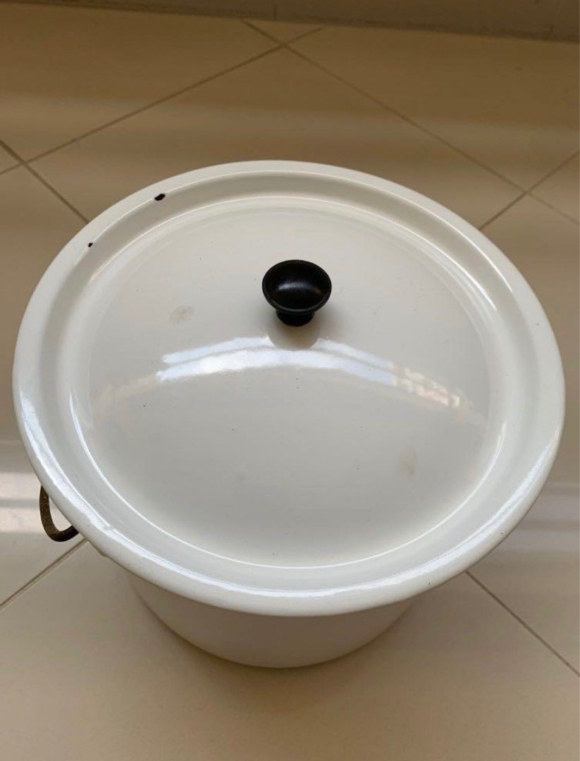 Enamel container, Furniture & Home Living, Kitchenware & Tableware ...