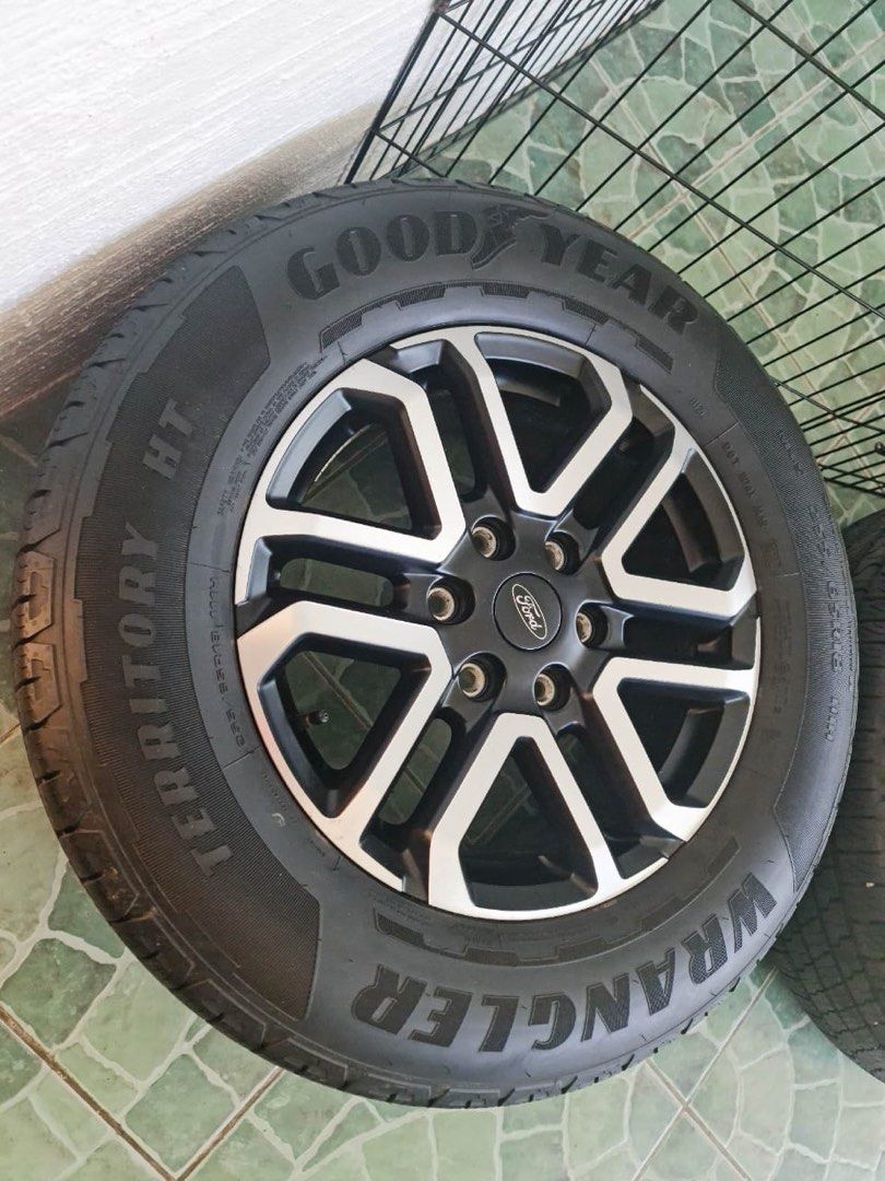 1 set of Ford Ranger mags and tires on Carousell