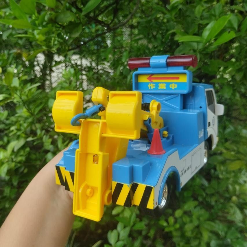Friction JAF Tow Truck Car, Hobbies & Toys, Toys & Games on Carousell
