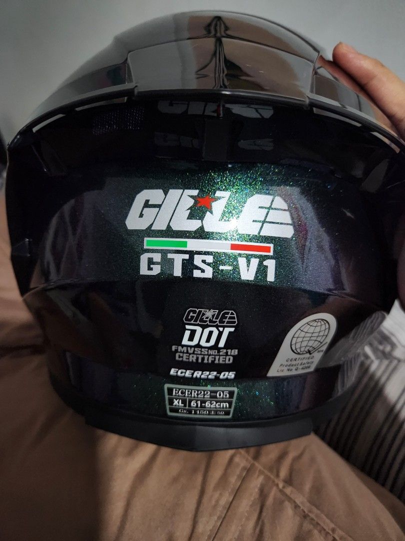 Gille GTS-V1 Chameleon Green, Motorbikes, Motorbike Parts & Accessories, Helmets and other ...