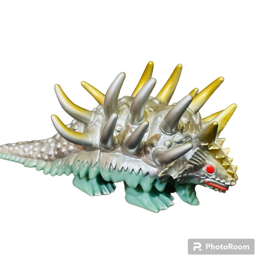 HANZAGIRAN - Bandai Ultraman Ultra Monster 500 Series 31 on Carousell