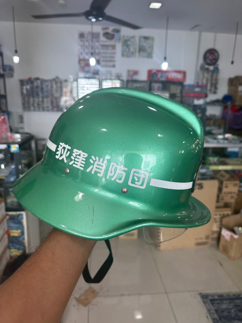Helmet Bomba Japan Fireman Deadstock Visor Boleh Laras, Men's Fashion ...