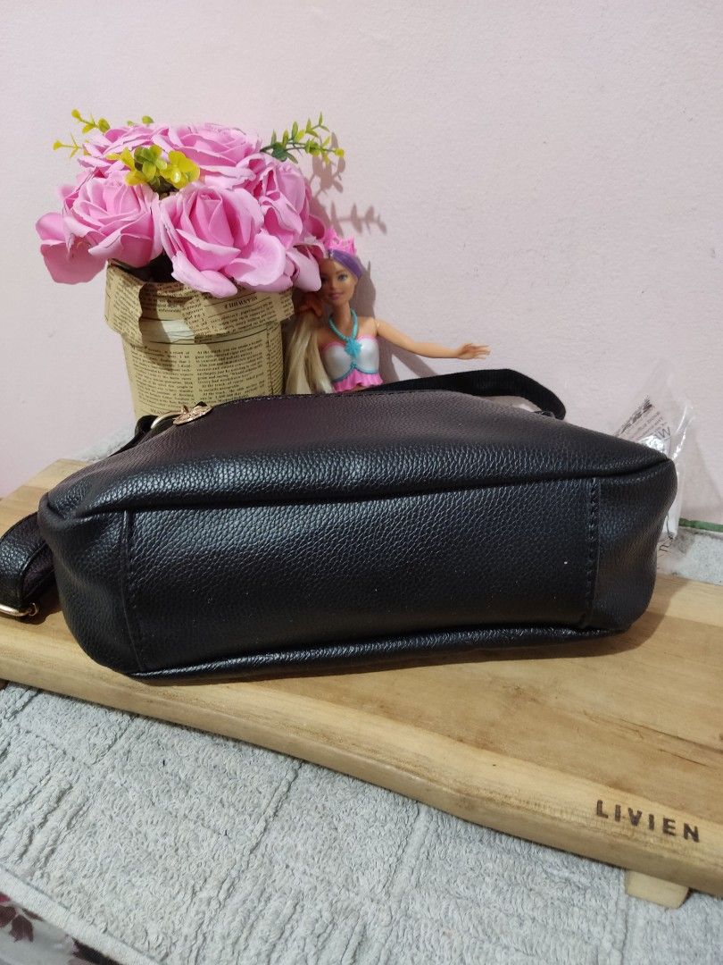 Jing pin mini sling bag on Carousell