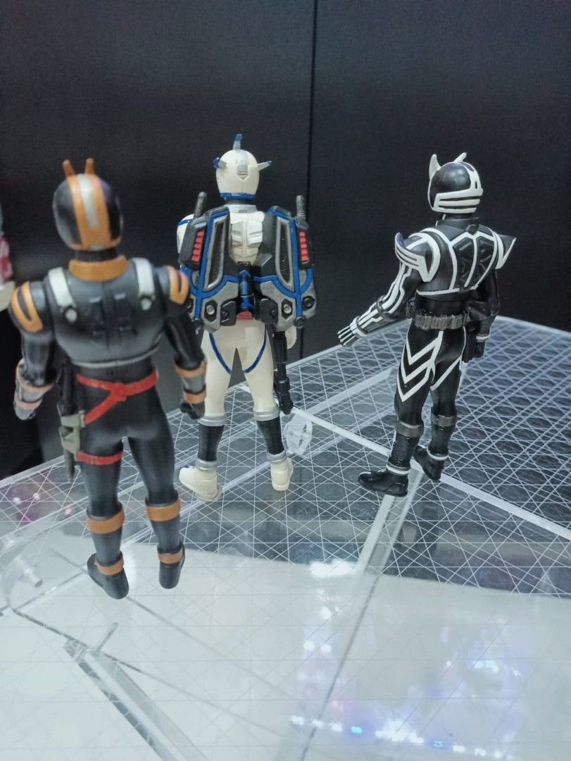 Kamen Rider Delta, Kamen Rider Leo, Riotrooper (Kamen Rider) Figurines ...
