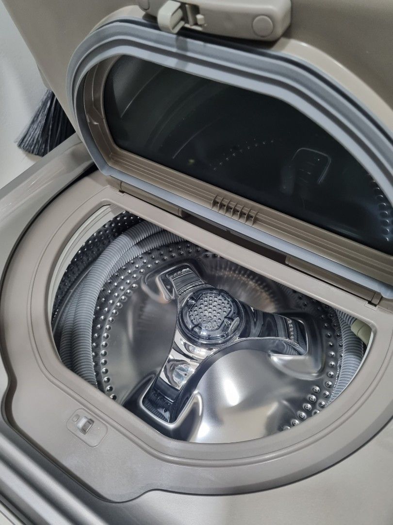 LG 8kg washing machine with dryers, TV & Home Appliances, Washing ...