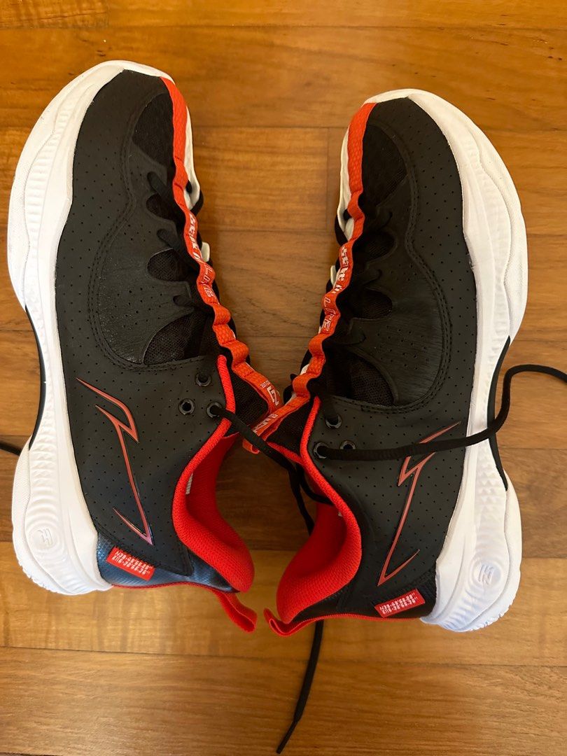 Lining Halberd 3 shoes, Sports Equipment, Other Sports Equipment and ...