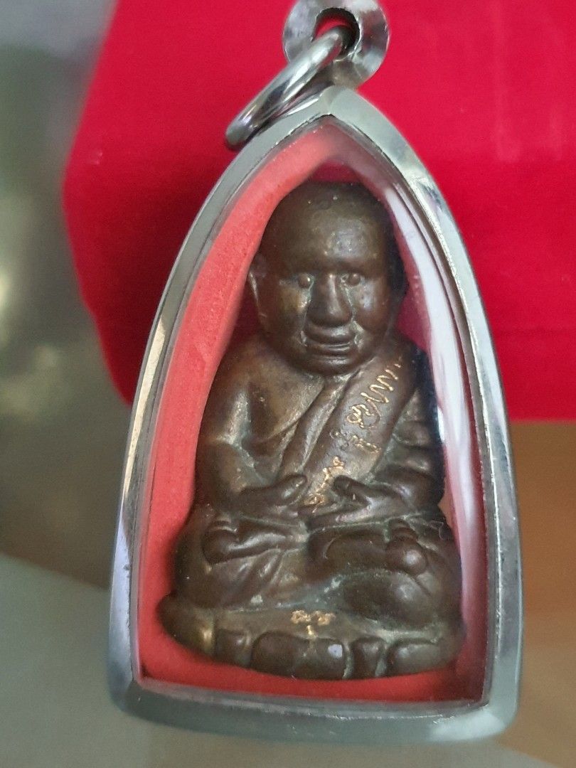 LP Thuad Rooplor ~ Archan Daeng, Hobbies & Toys, Memorabilia ...