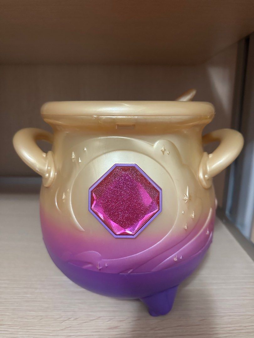 Magic mixies pot, stick and toy from ToysRUs, Hobbies & Toys, Toys ...