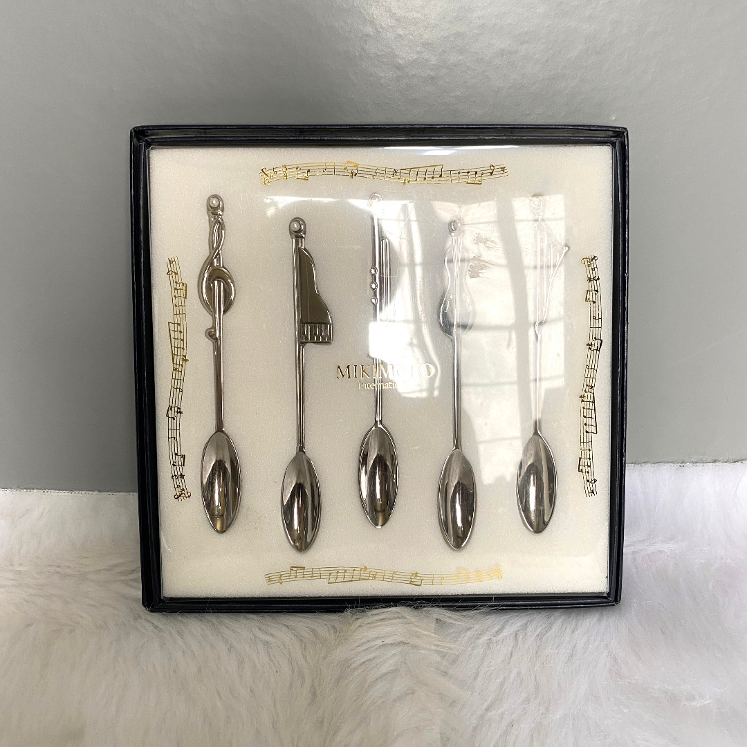 Mikimoto International Silver Pearl Musical Theme Teaspoons, Furniture ...