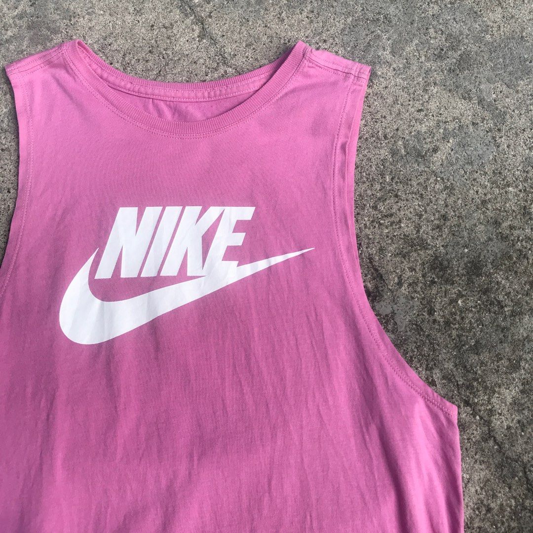 Nike pink tank top, Women's Fashion, Activewear on Carousell