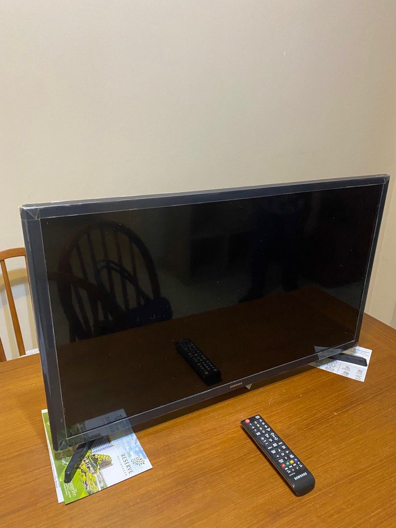 Samsung TV 32 inch, TV & Home Appliances, TV & Entertainment, TV on ...