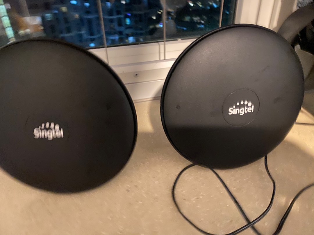 Singtel Wifi 5 Mesh extender, Computers & Tech, Parts & Accessories ...