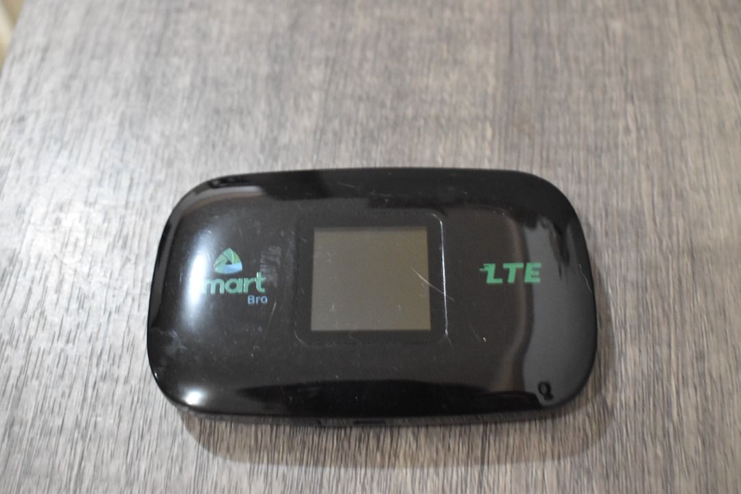 SMART BRO Modem LTE, Computers & Tech, Parts & Accessories, Networking on Carousell