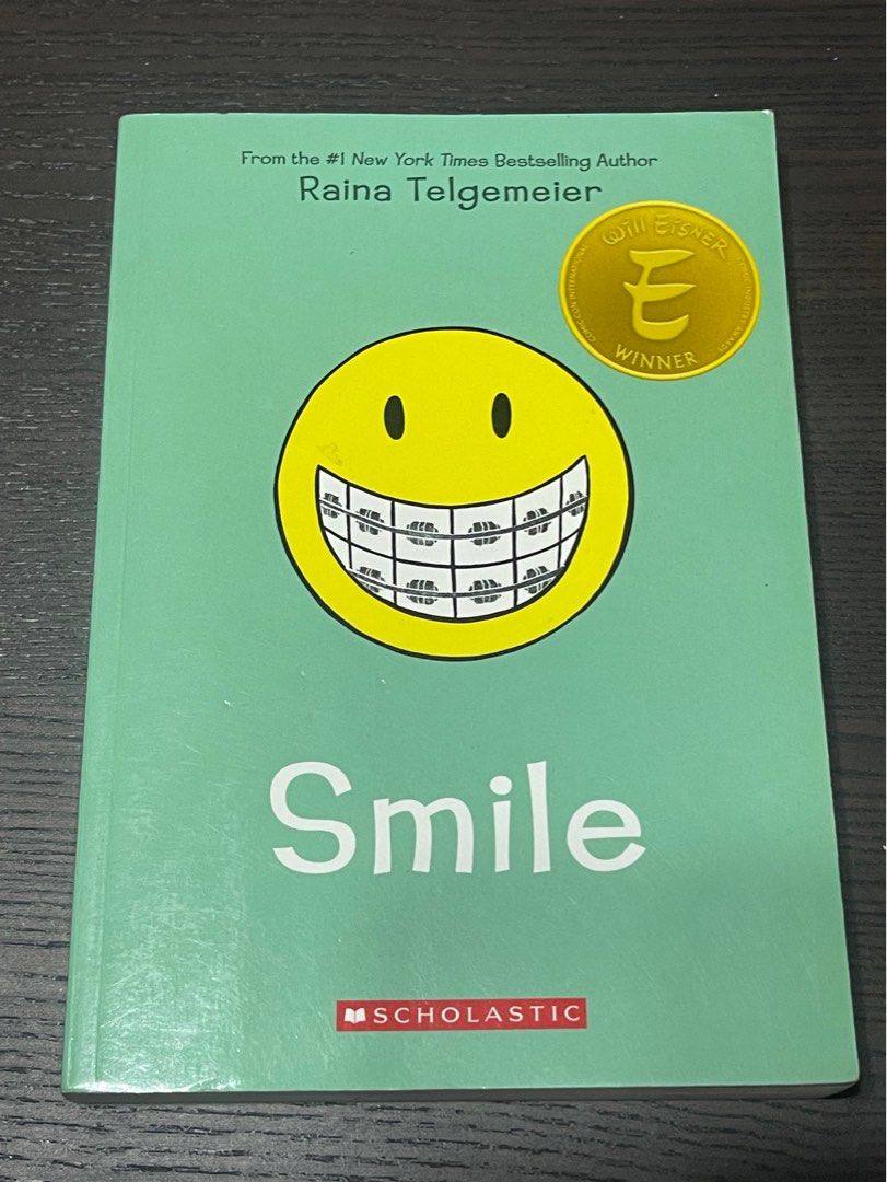 Smile by Raina Telgemeier, Hobbies & Toys, Books & Magazines, Fiction ...