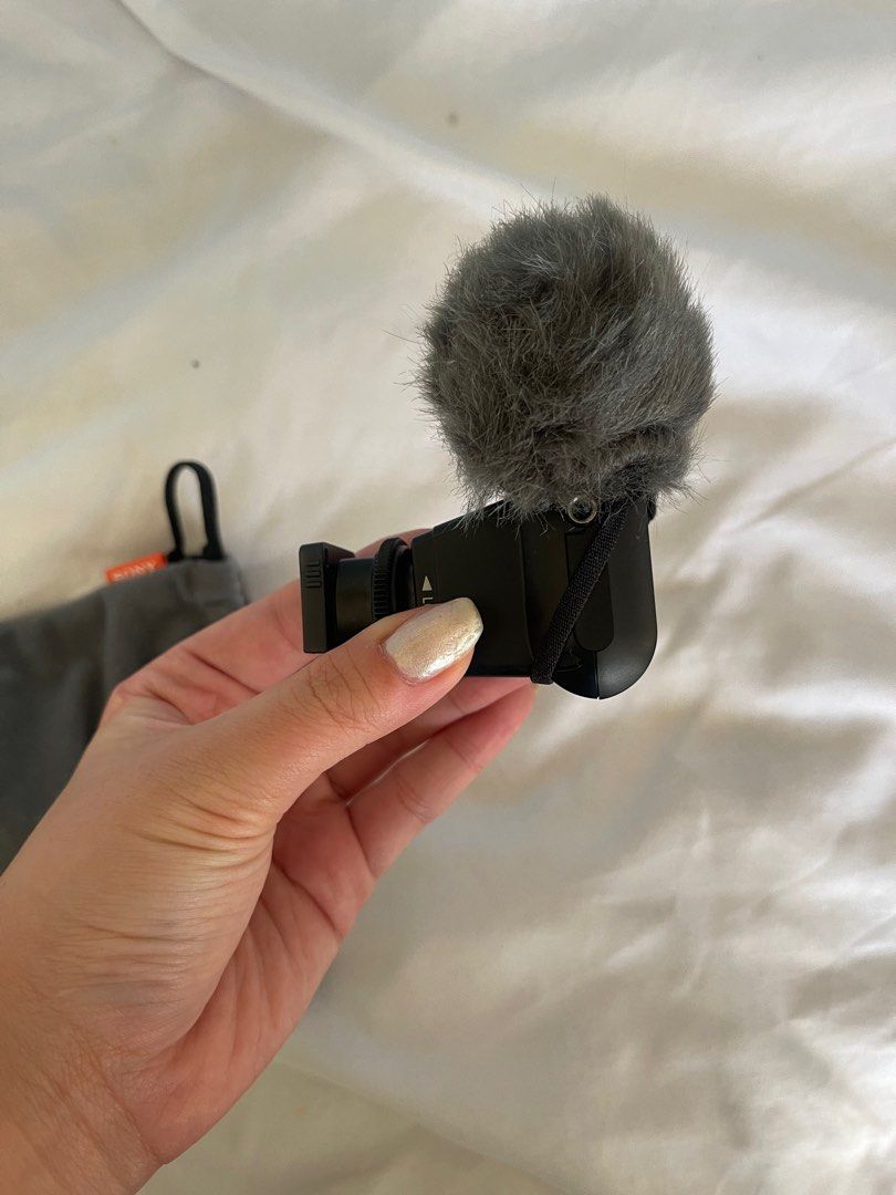 Sony A6000 with Microphone Attachment, Photography, Cameras on Carousell