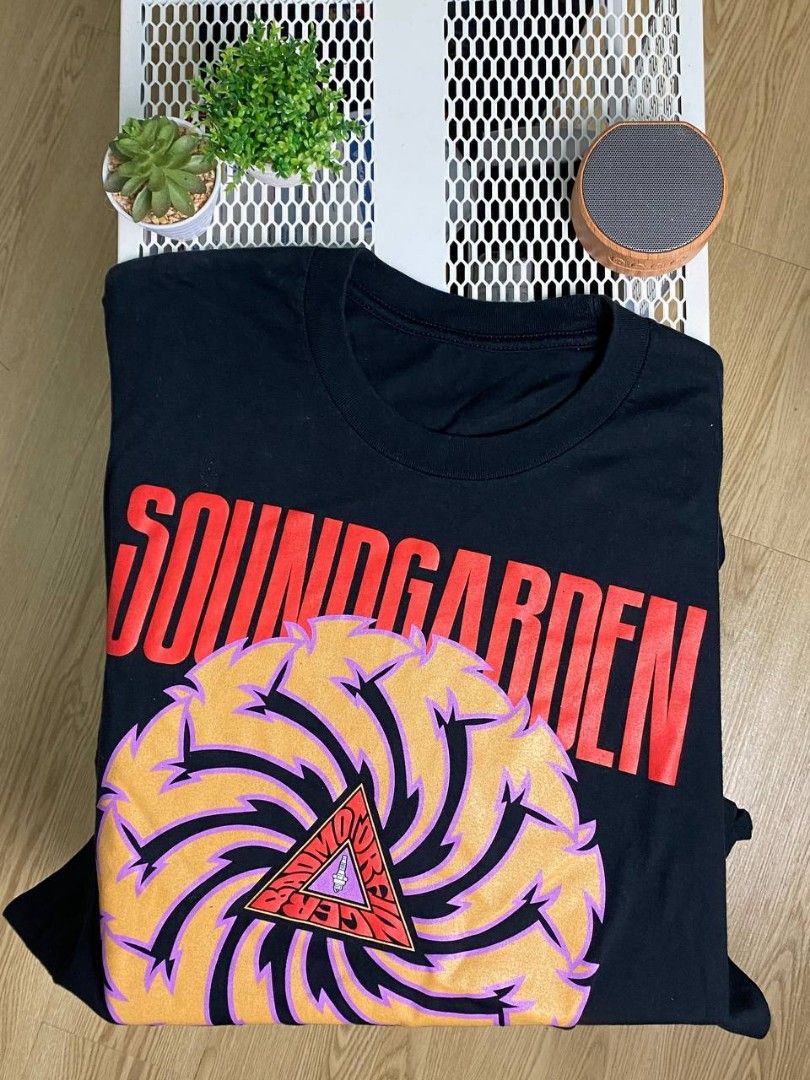 Soundgarden, Men's Fashion, Tops & Sets, Tshirts & Polo Shirts on Carousell