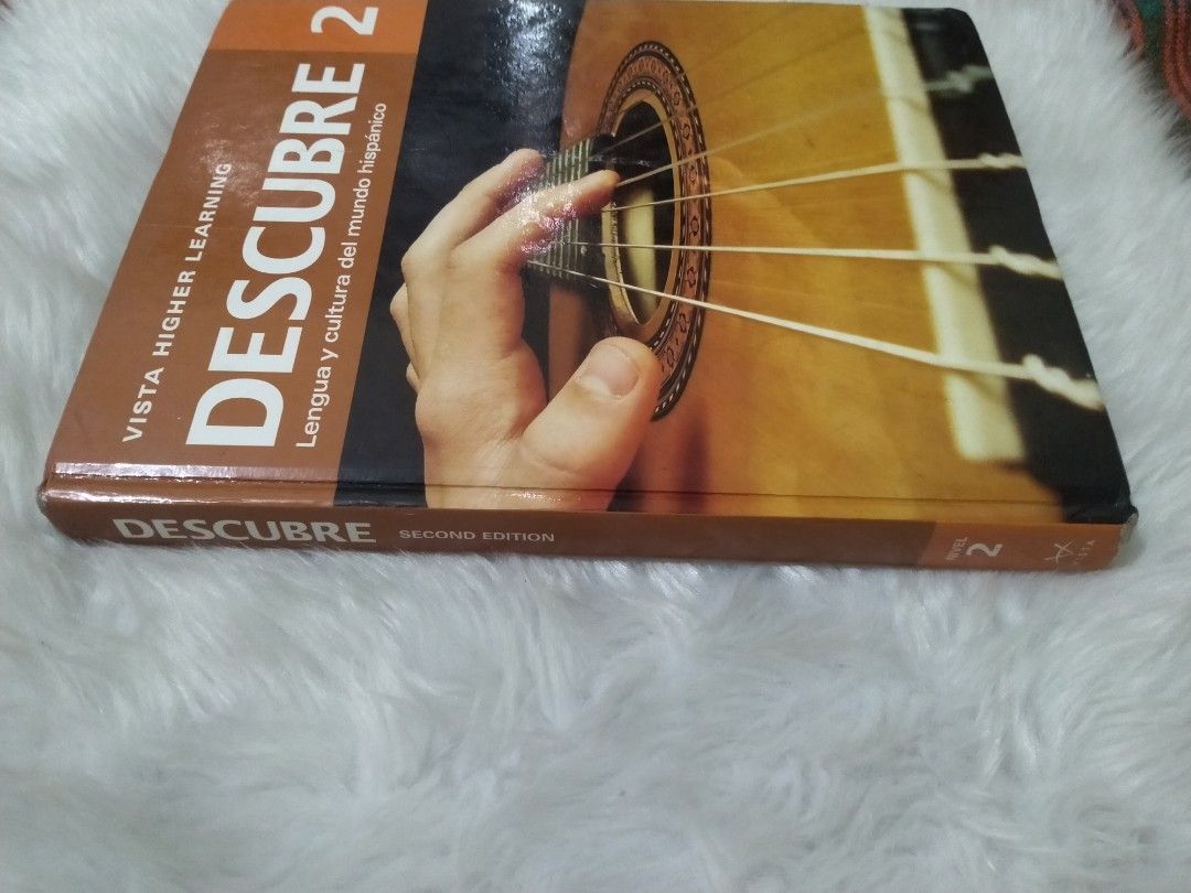 Spanish Book Descubre 2, Hobbies & Toys, Books & Magazines, Textbooks ...