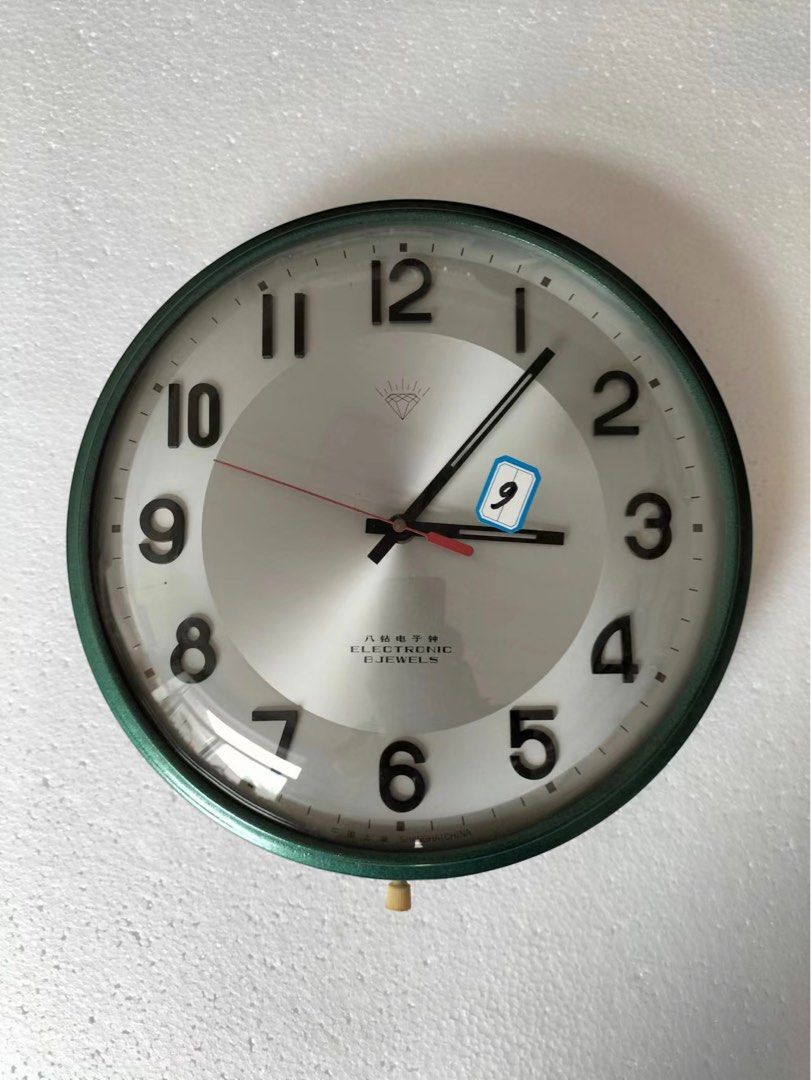 32 cm Special Hands Transistor Clock 8 Jewel Diamond Clock , Furniture ...