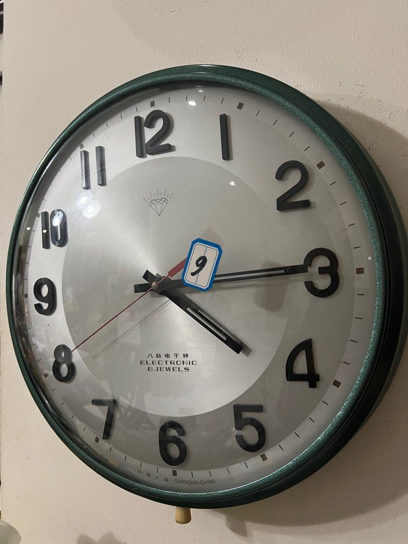 32 cm Special Hands Transistor Clock 8 Jewel Diamond Clock , Furniture ...