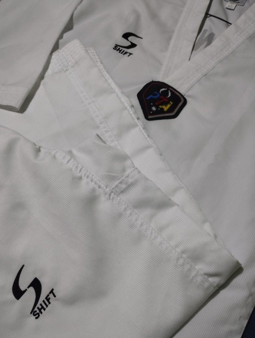 Taekwondo Training and Kyorugi Dobok for Sale on Carousell