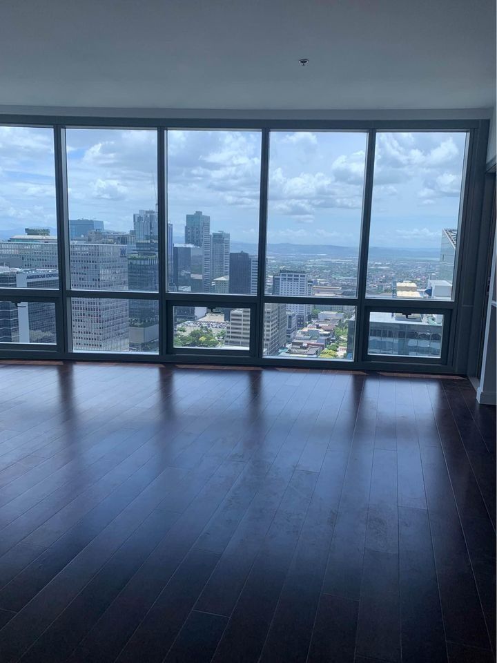 the suites ayala land bgc rush sale 2br for sale Shangrilla bgc PSE bgc ...