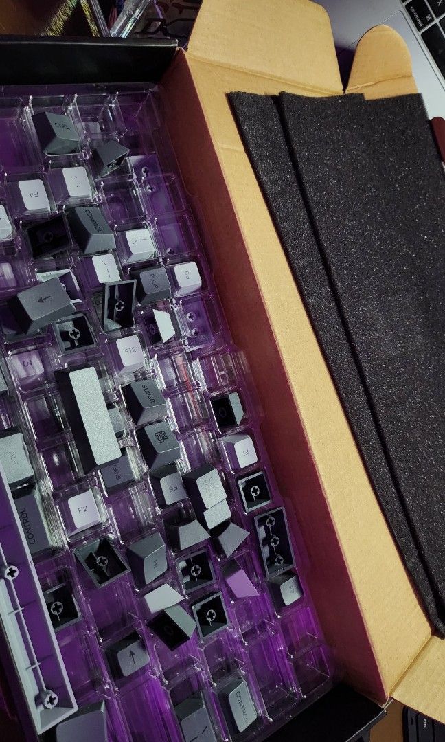 Tom 680 Mechanical Keyboard W/ Freebies on Carousell