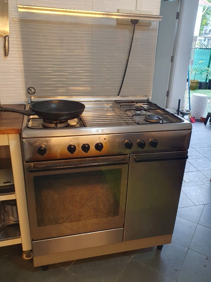Turbo freestanding cooker, TV & Home Appliances, Kitchen Appliances ...