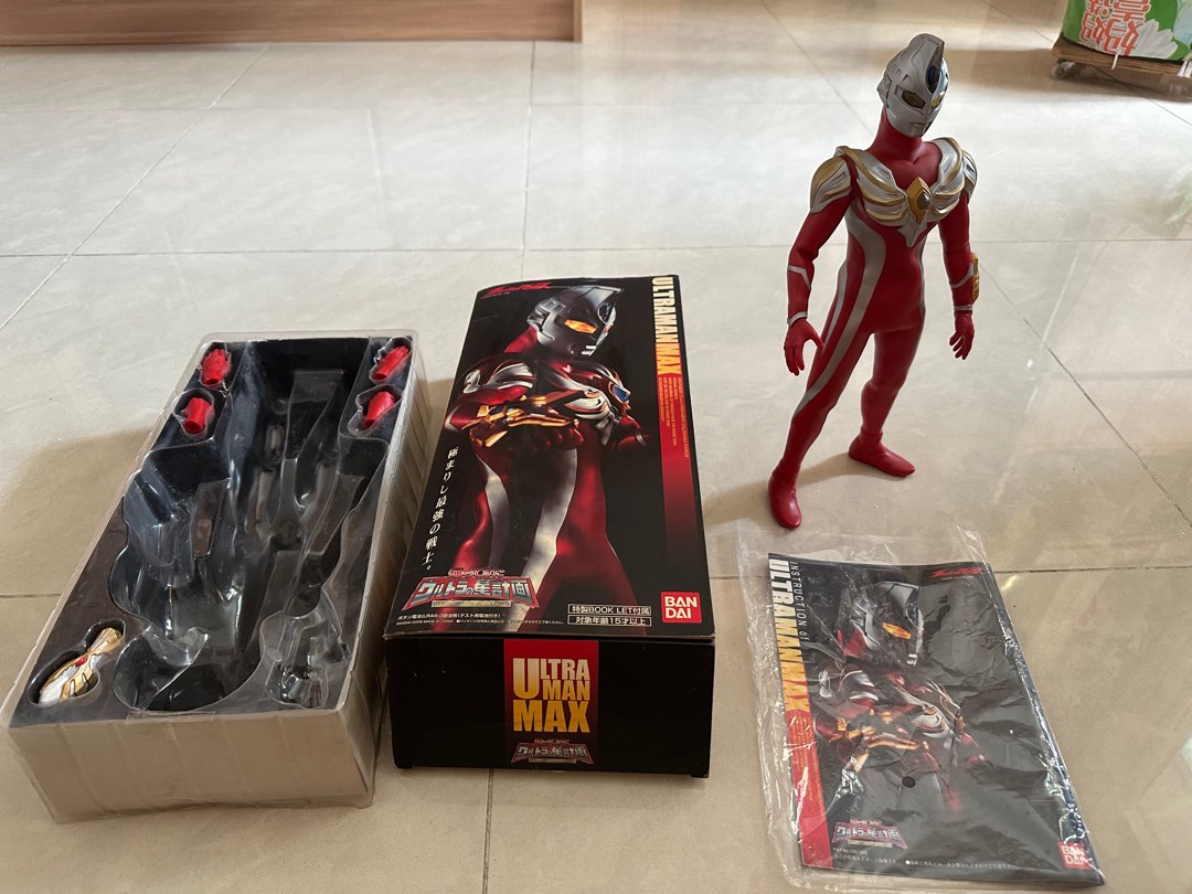 ULTRA星之計劃Returned ULTRAMAN MAX 超人麥斯閃燈可動12" Ultimate Figure, 興趣及遊戲, 玩具 ...