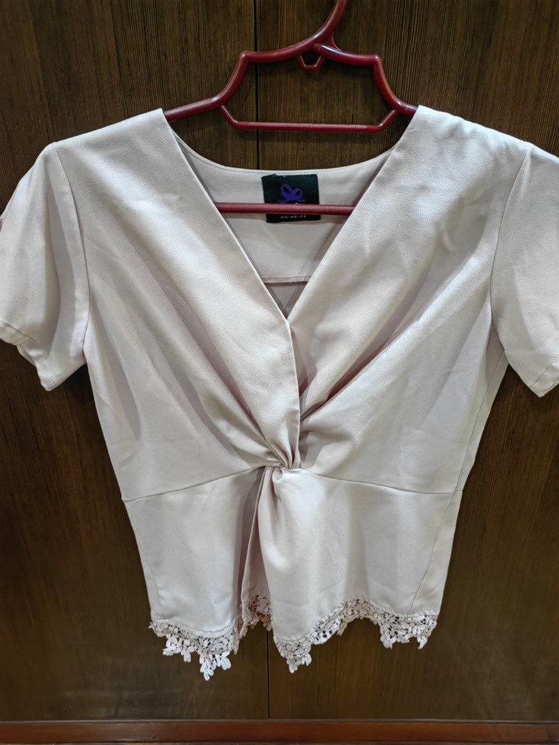 V shape top, Women's Fashion, Tops, Blouses on Carousell