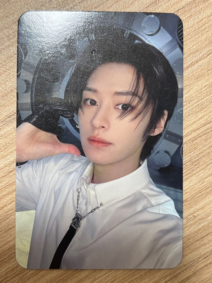 (RESERVED) Wtt 5 star pc leeknow, Hobbies & Toys, Memorabilia & Collectibles, K-Wave on Carousell