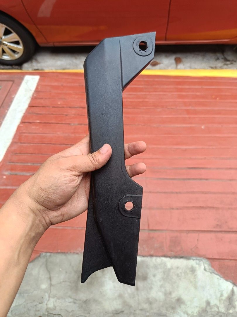 Yamaha FZ chain guard, Motorbikes, Motorbike Parts & Accessories, Other ...