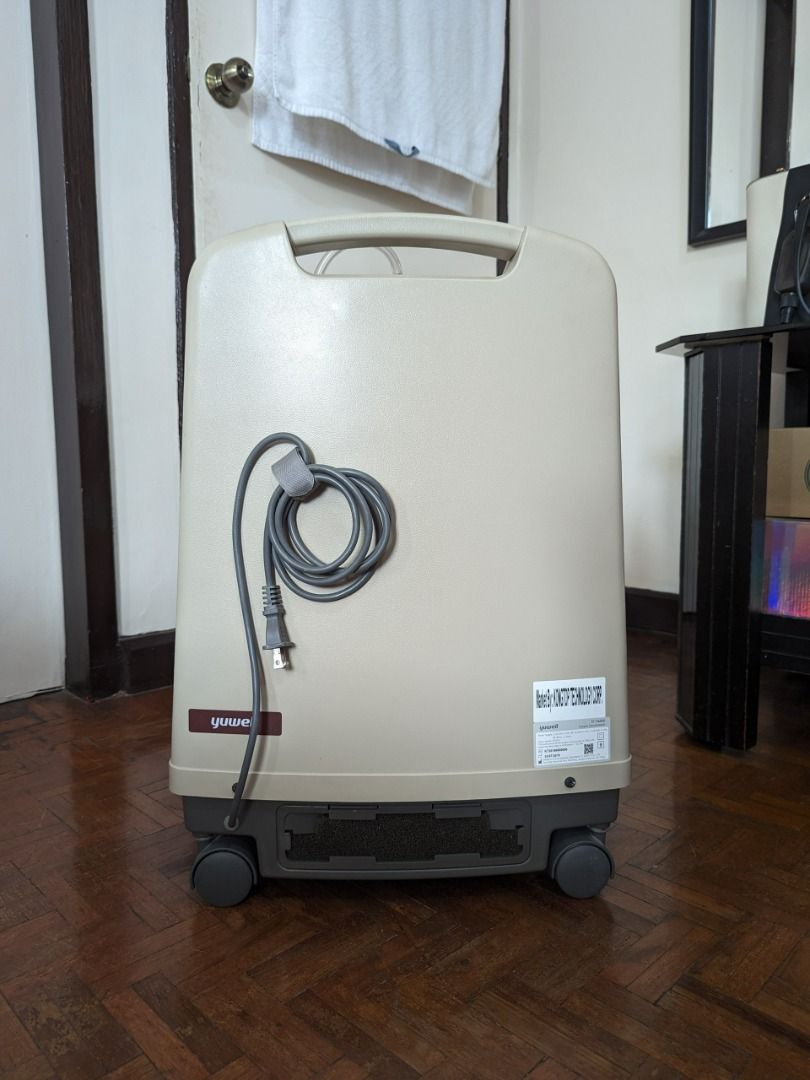 Yuwell 7f-5 Mini Oxygen Concentrator, Health & Nutrition, Medical ...
