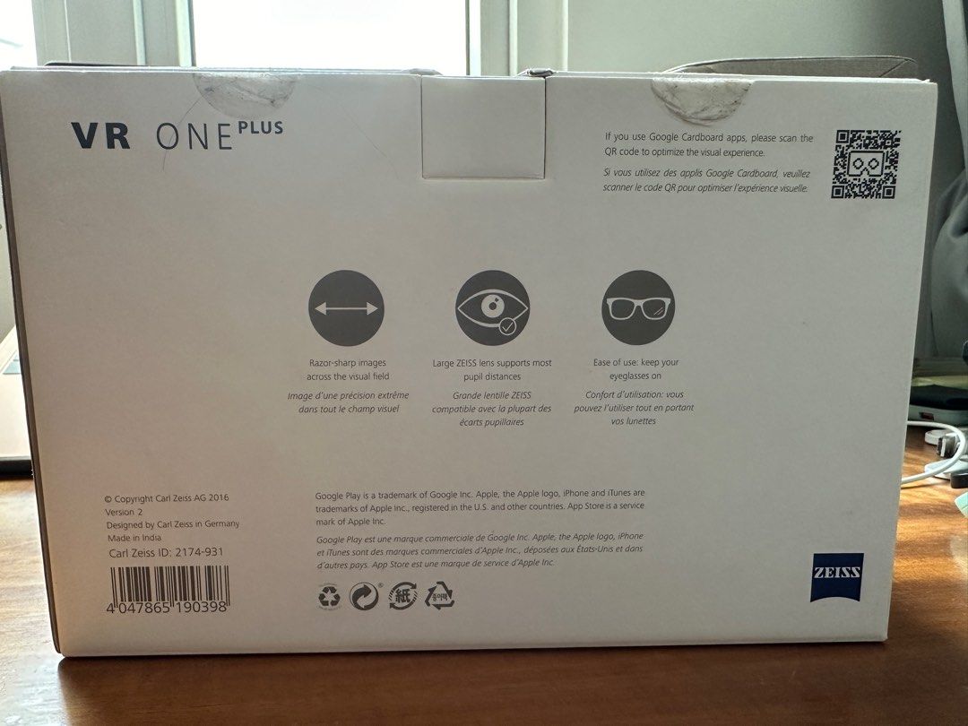 ZEISS VR One Plus VR headset, Video Gaming, Gaming Accessories, Virtual ...