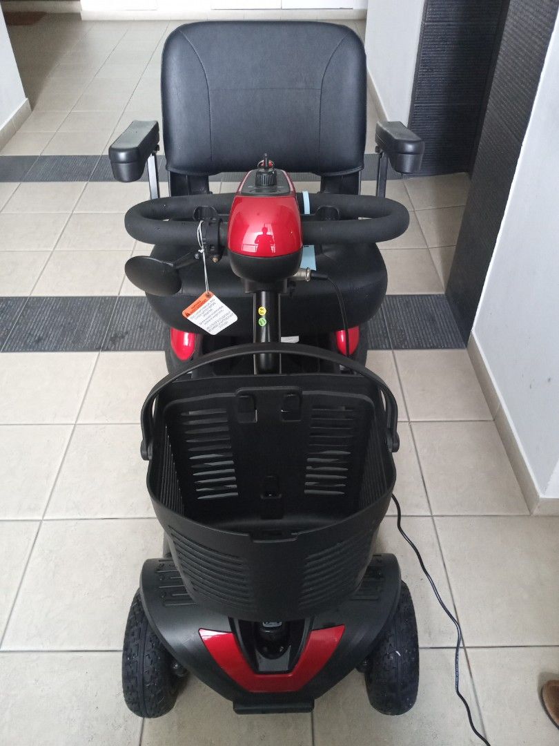 Agis Mobility PMD 4 Wheel, Sports Equipment, PMDs, E-Scooters & E-Bikes ...
