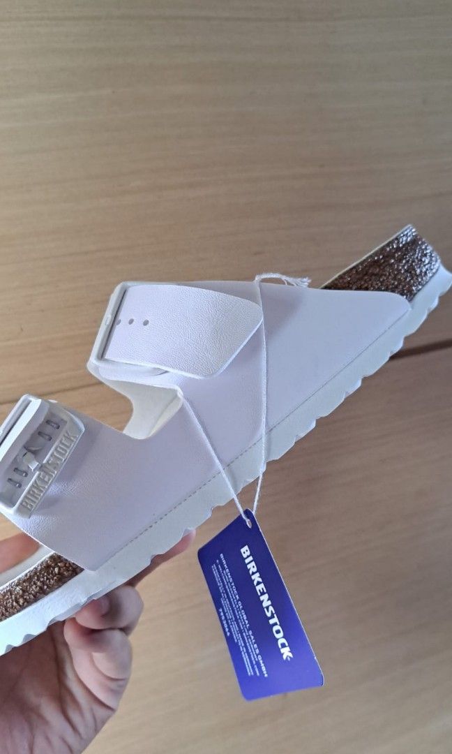 Arizona Triple White on Carousell