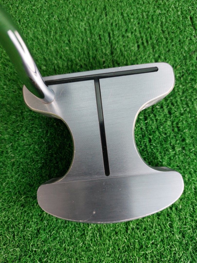 Bettinardi Baby Bee Xcelerator Putter, Sports Equipment, Sports & Games ...