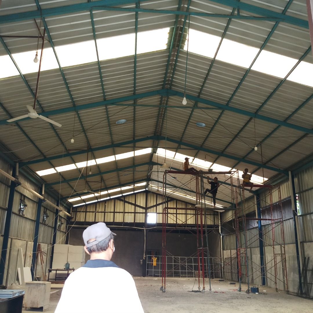 Bikin Gudang konstruksi baja wf, Perabotan Rumah di Carousell