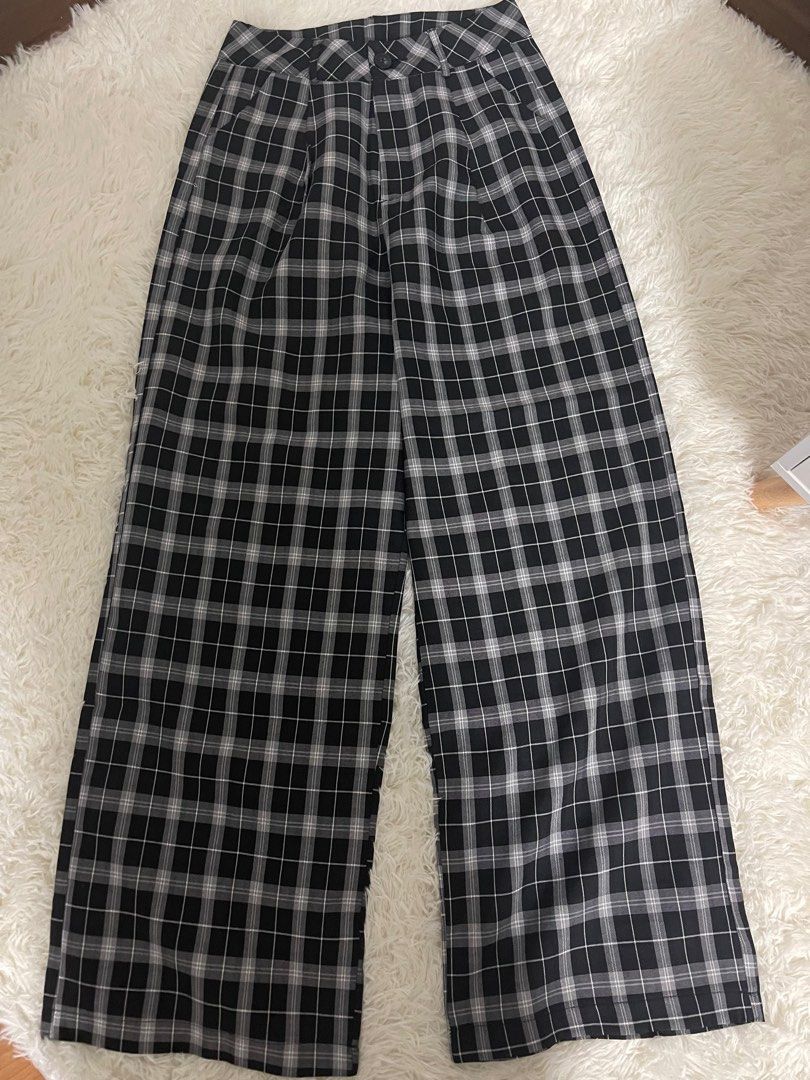 Black checkered pants, Women's Fashion, Bottoms, Other Bottoms on Carousell