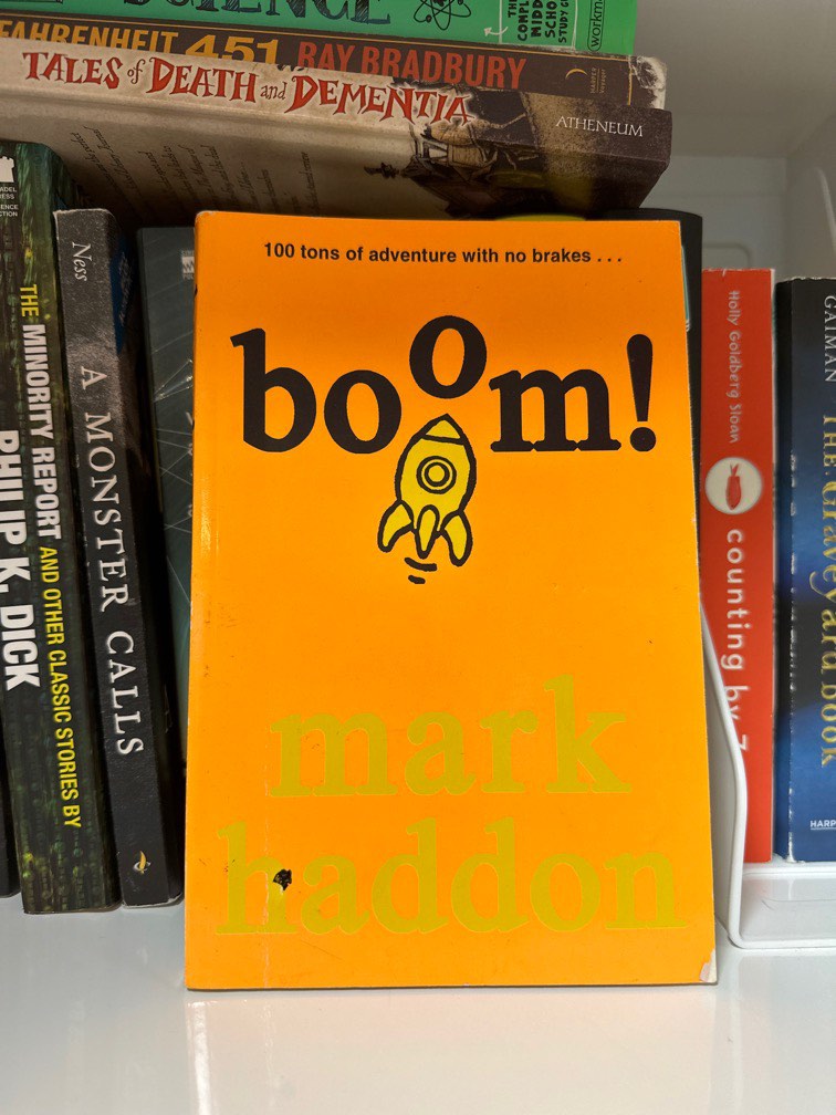 Boom by mark haddon, 興趣及遊戲, 書本 & 文具, 小說 & 故事書 - Carousell