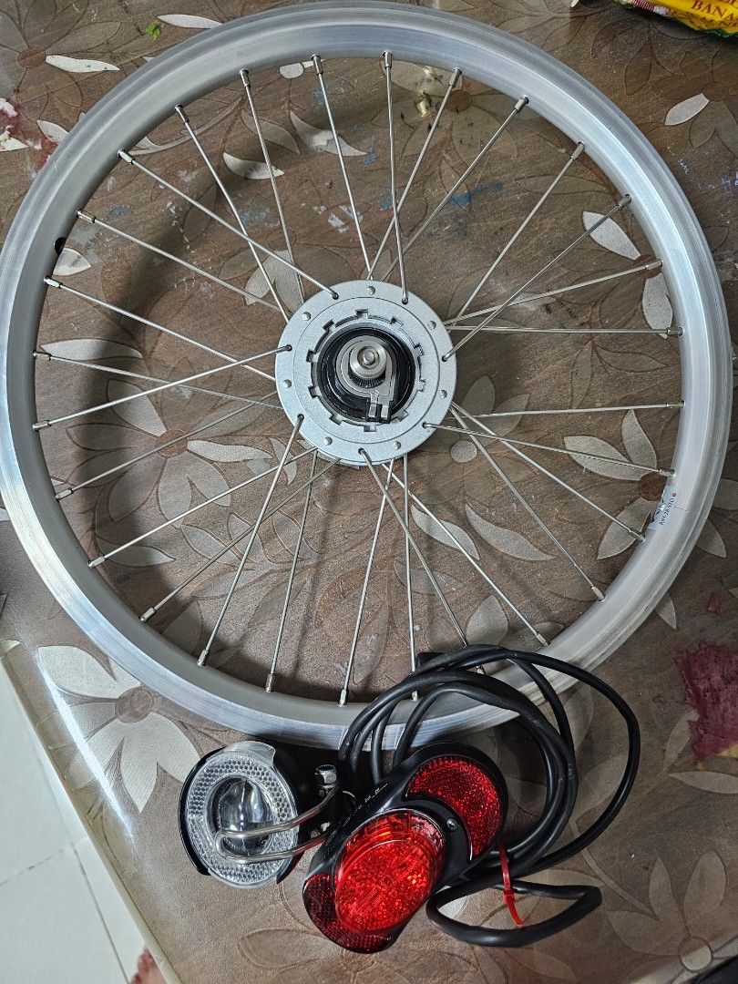 Brompton dynamo front wheel, Sports Equipment, Bicycles & Parts, Parts ...