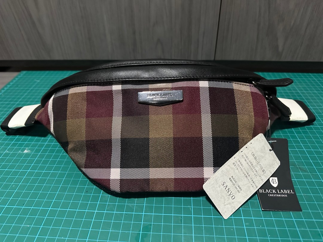 Bunk bag, Luxury, Bags & Wallets on Carousell
