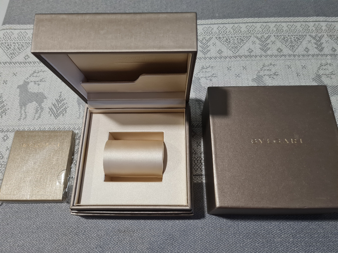 BVLGARI Watch Box, Men's Fashion, Watches & Accessories, Accessory ...