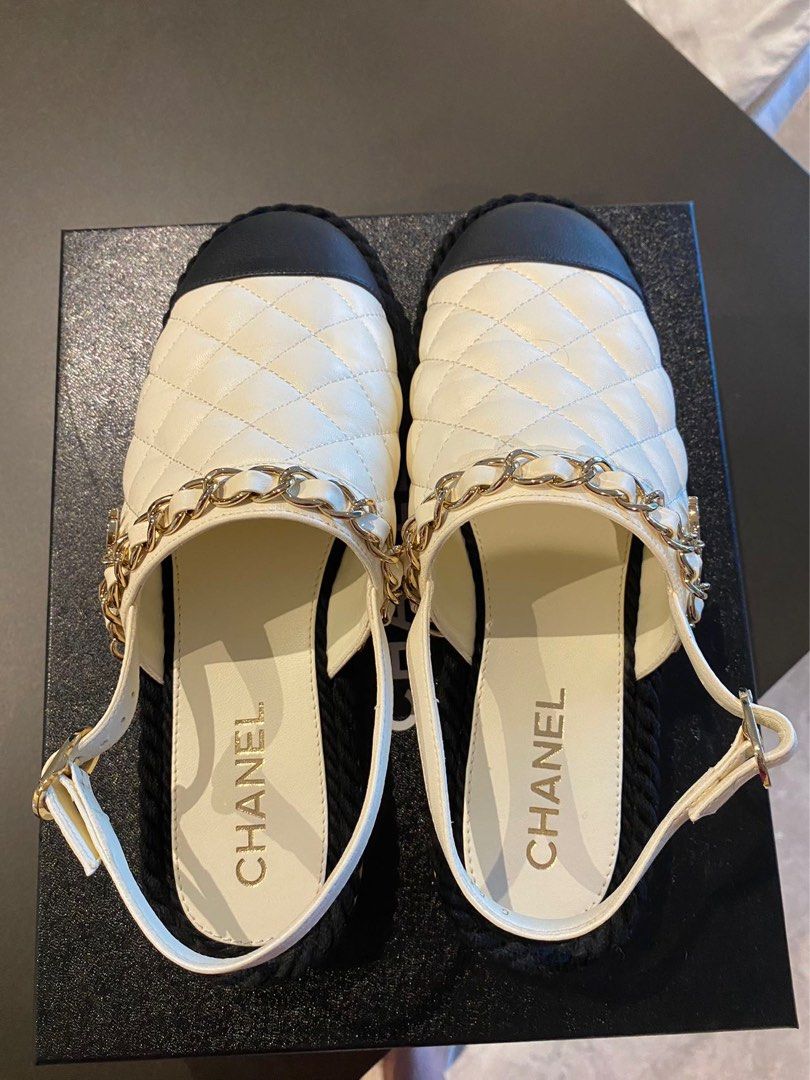 Chanel Shoes, Women's Fashion, Footwear, Flats on Carousell