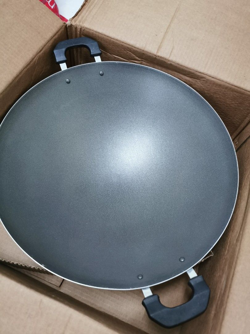 Chinese cooking wok with cover 40cm, Furniture & Home Living ...
