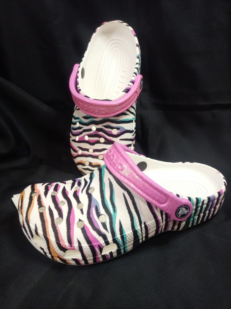 Crocs classic animal print clog, Women's Fashion, Footwear, Slippers ...