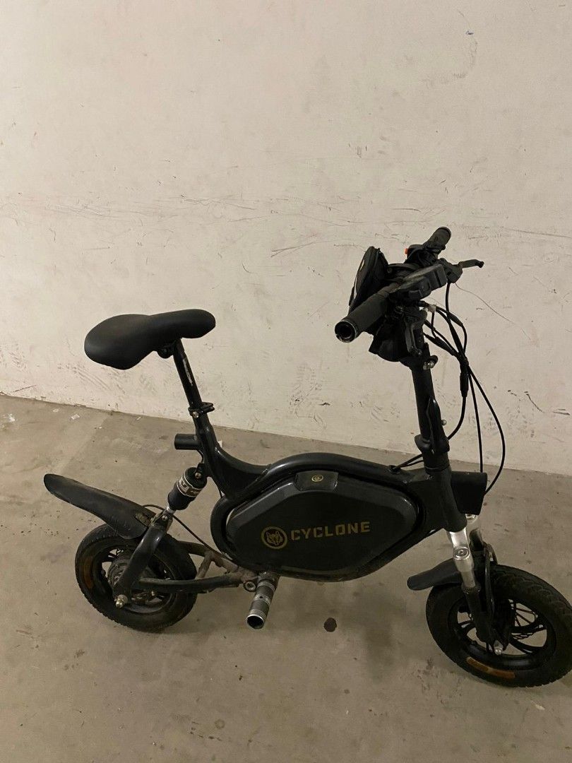 Cyclone Ebike, Sports Equipment, PMDs, E-Scooters & E-Bikes, E-Scooters ...
