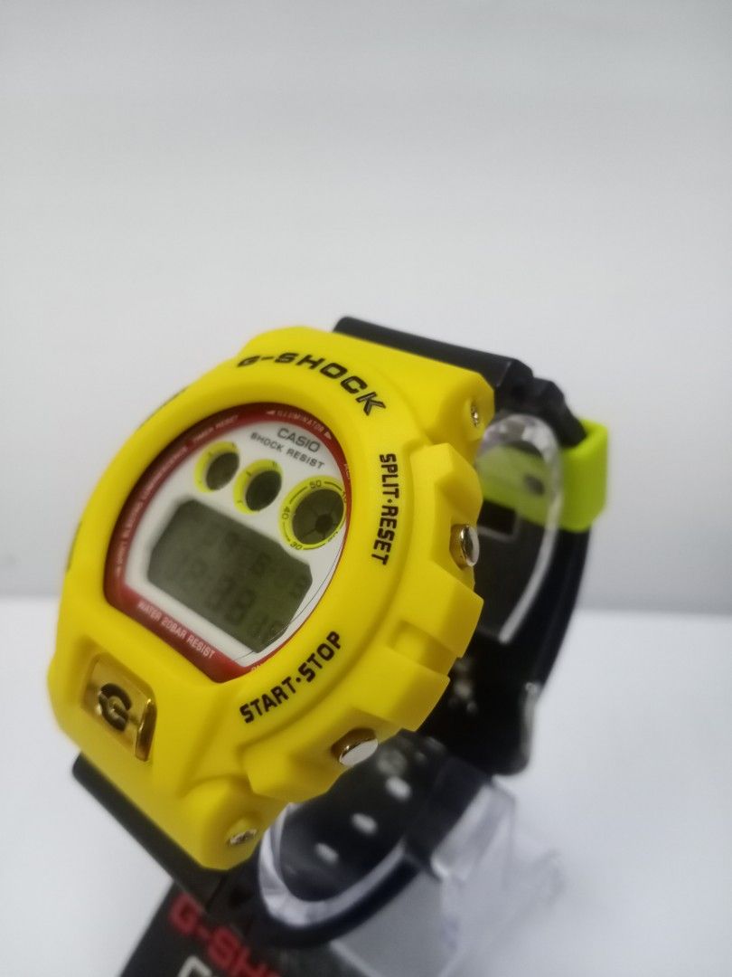 DW6900 TRANSFOMER BUMBLEBEE, Men's Fashion, Watches & Accessories ...